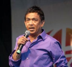 Rico J. Puno - Lupa lyrics